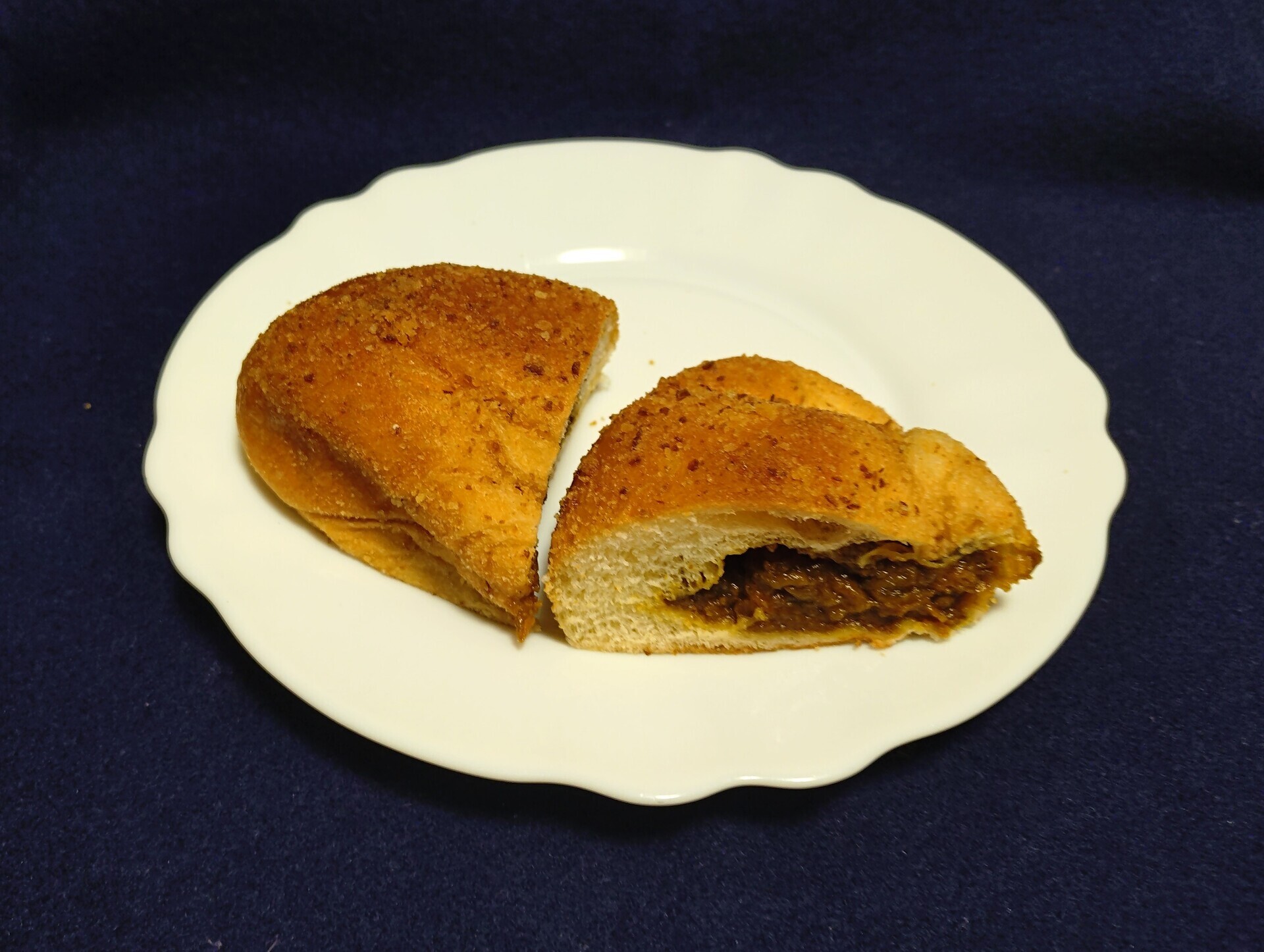 その7122・BACKEREI TAGAMI: カレーパン大好き！